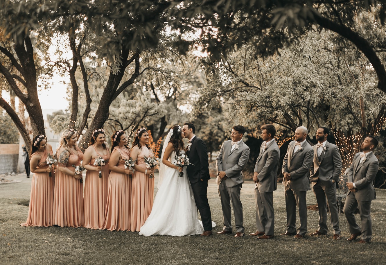 bridal-party-together | Wedding KnowHow