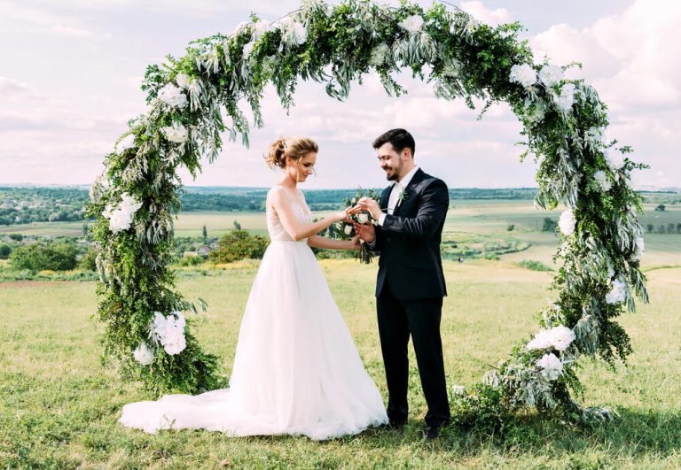 Best Wedding Arch Styles (with Images) | Wedding KnowHow