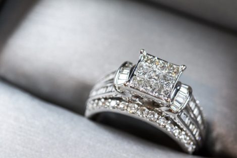 What is the Invisible Ring Setting? | Wedding KnowHow