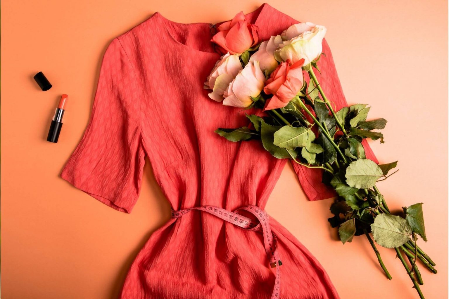 The Ultimate Style Guide to Wearing Coral | Wedding KnowHow