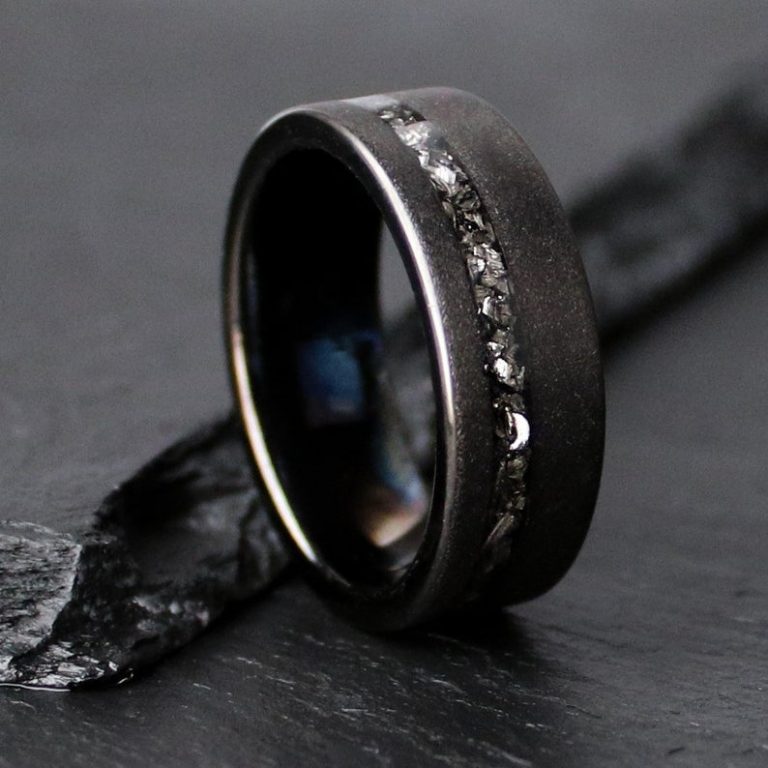 What on Earth Are Meteorite Rings? | Wedding KnowHow