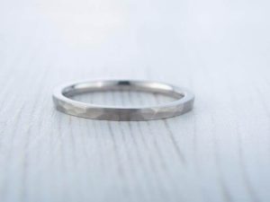 Titanium vs. Gold – Pros and Cons for Wedding Bands